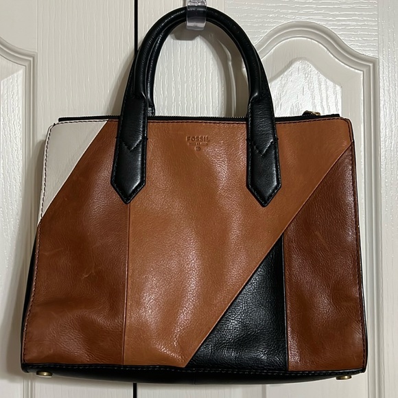 Fossil | Bags | Beautiful Fossil Handbag With Shoulder Strap | Poshmark